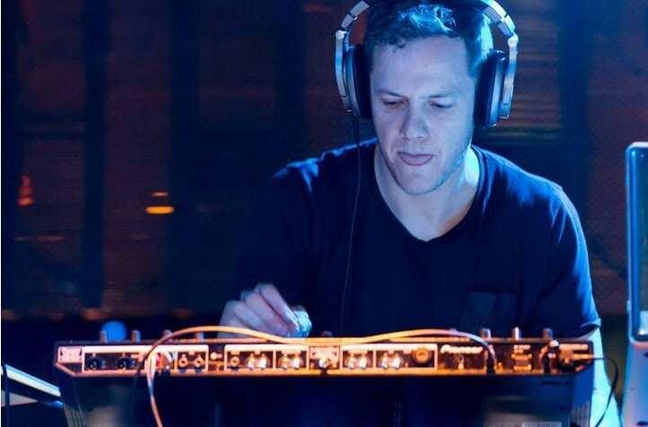 Dan Reynolds - 快懂百科