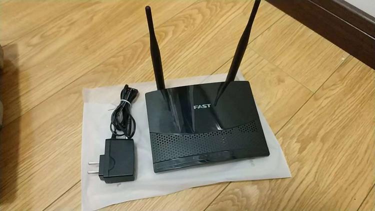 FAST FW300R - 快懂百科